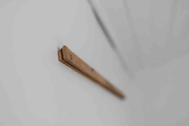 How to Hang a Large Item - Tidbits