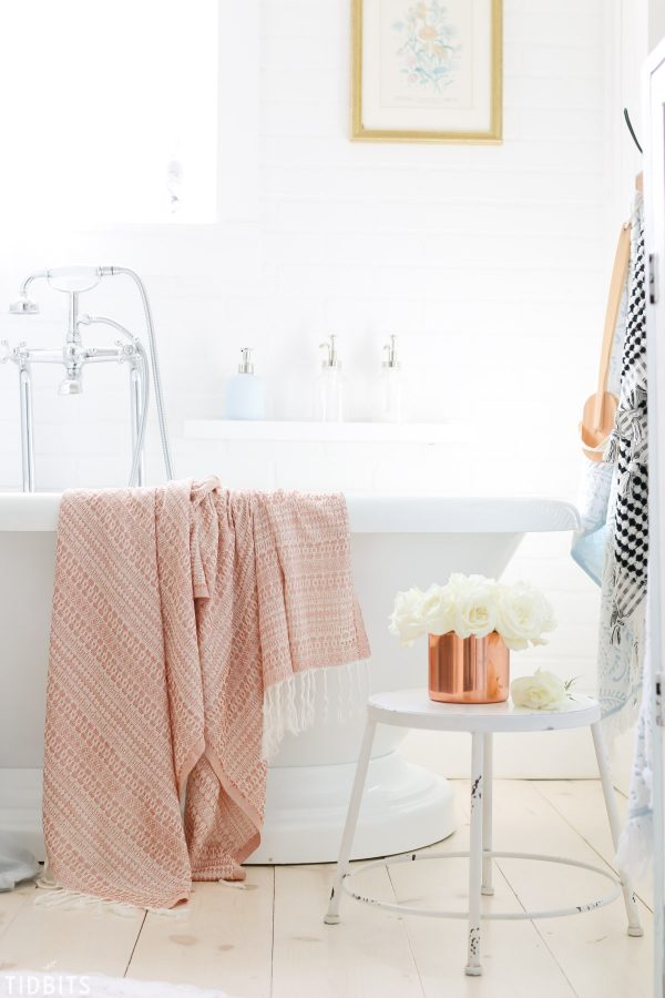 Fall Home Tour | Bathroom - Tidbits