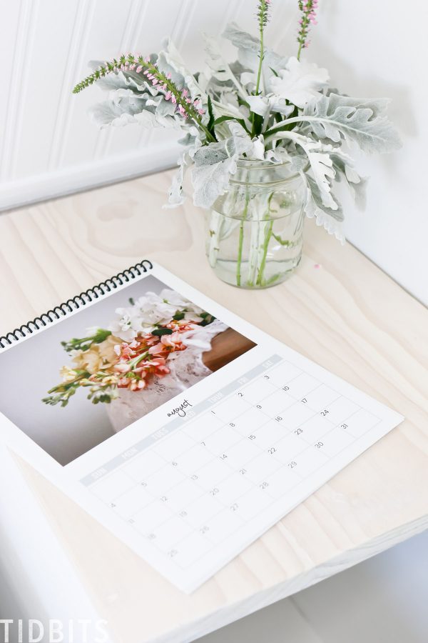 2019 TIDBITS Floral Calendar Free Printable - Tidbits