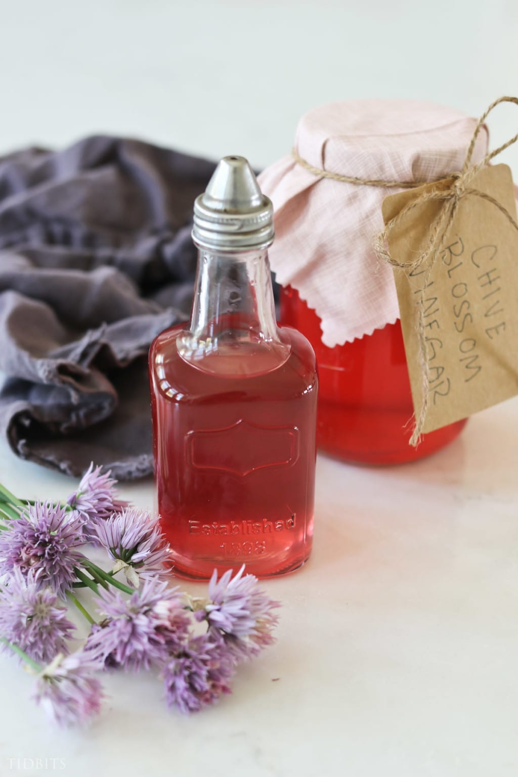 Make Your Own Chive Blossom Vinegar - Tidbits