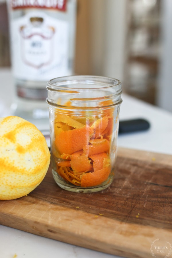 How to Make Orange Extract + Free Labels - Tidbits